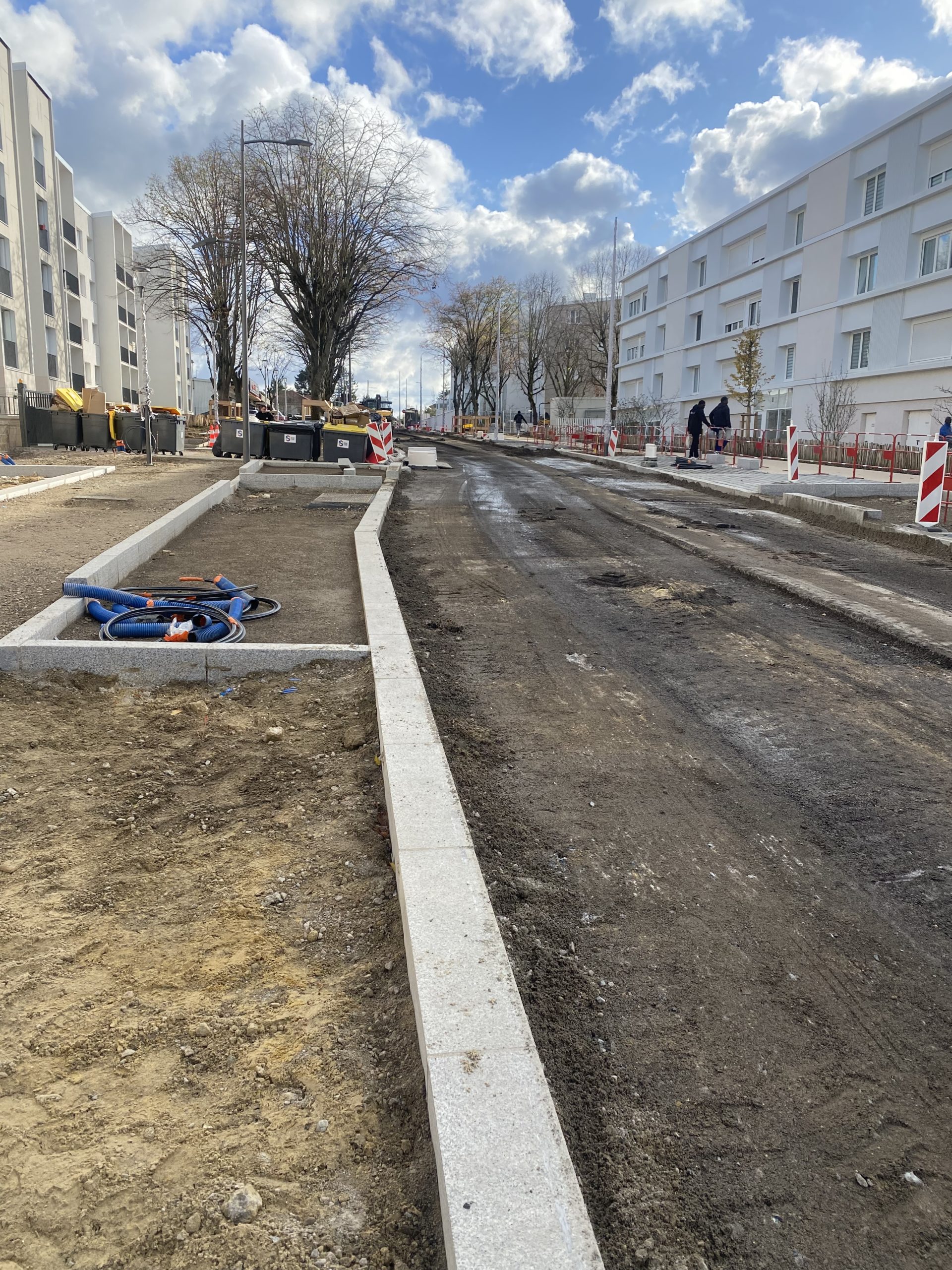 La place du Colonel-Coutisson retrouve de sa superbe